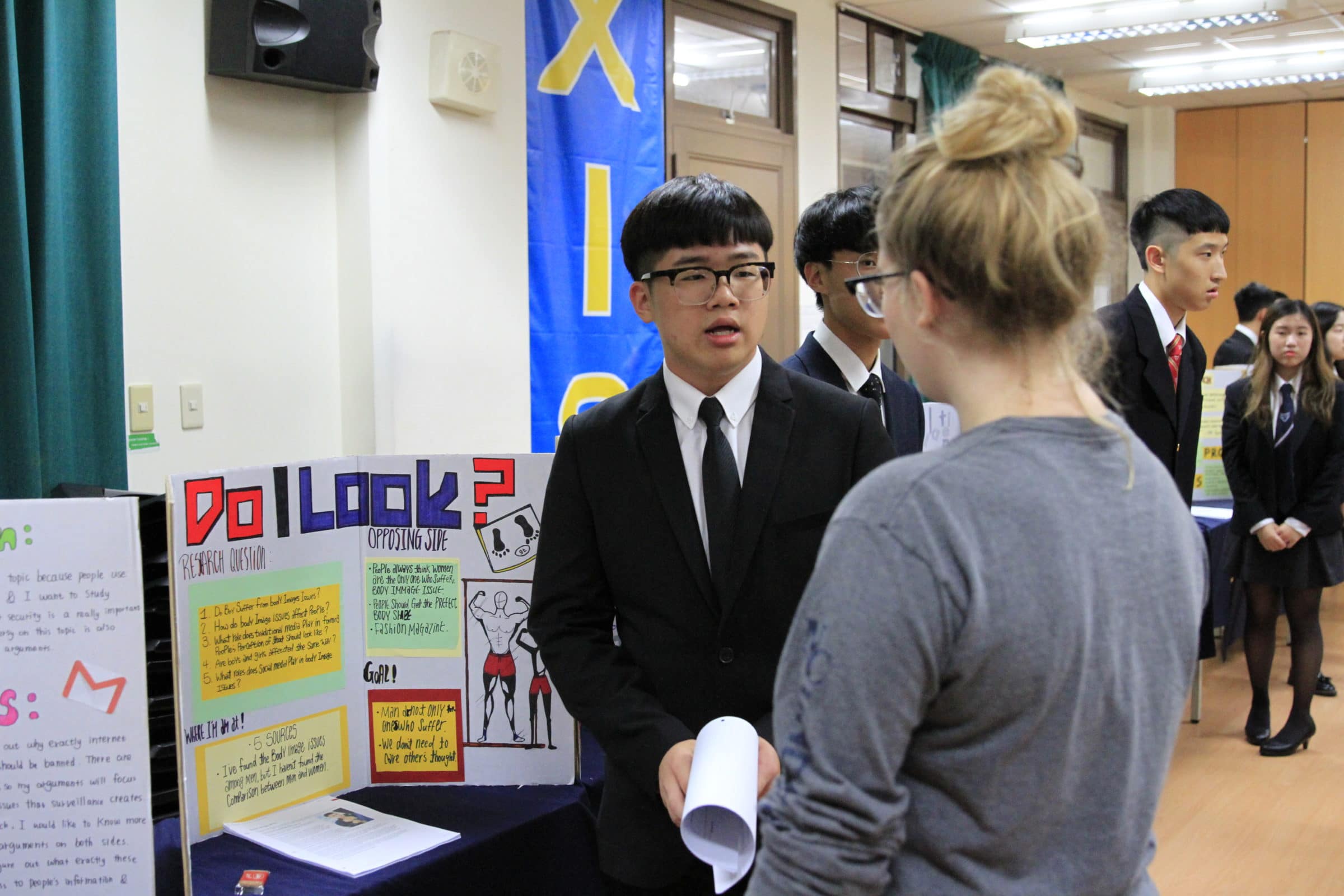 Senior Thesis Topic Presentation - ICA - 常春藤美式寄宿學校